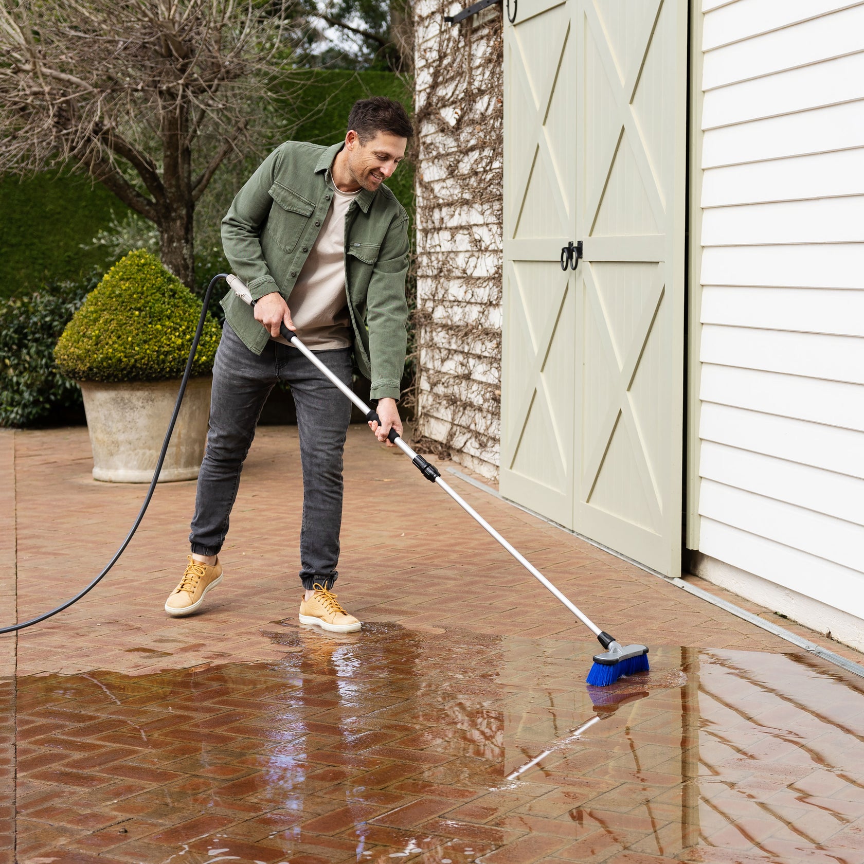 Outdoor Cleaning Brush Head | House Scrub | Firm Bristles – Hoselink